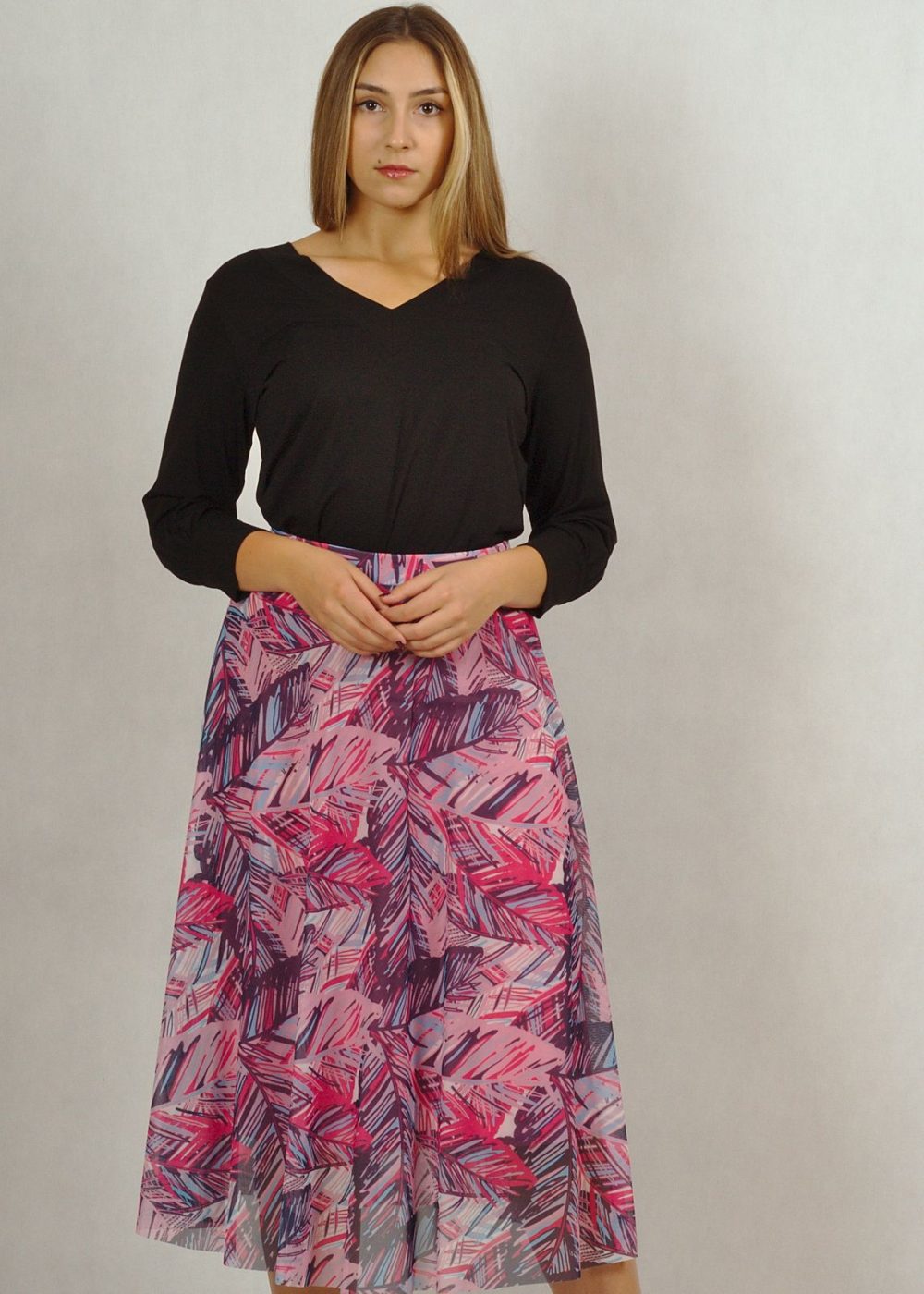 Różowa spódnica z siatki w liście damana plus size